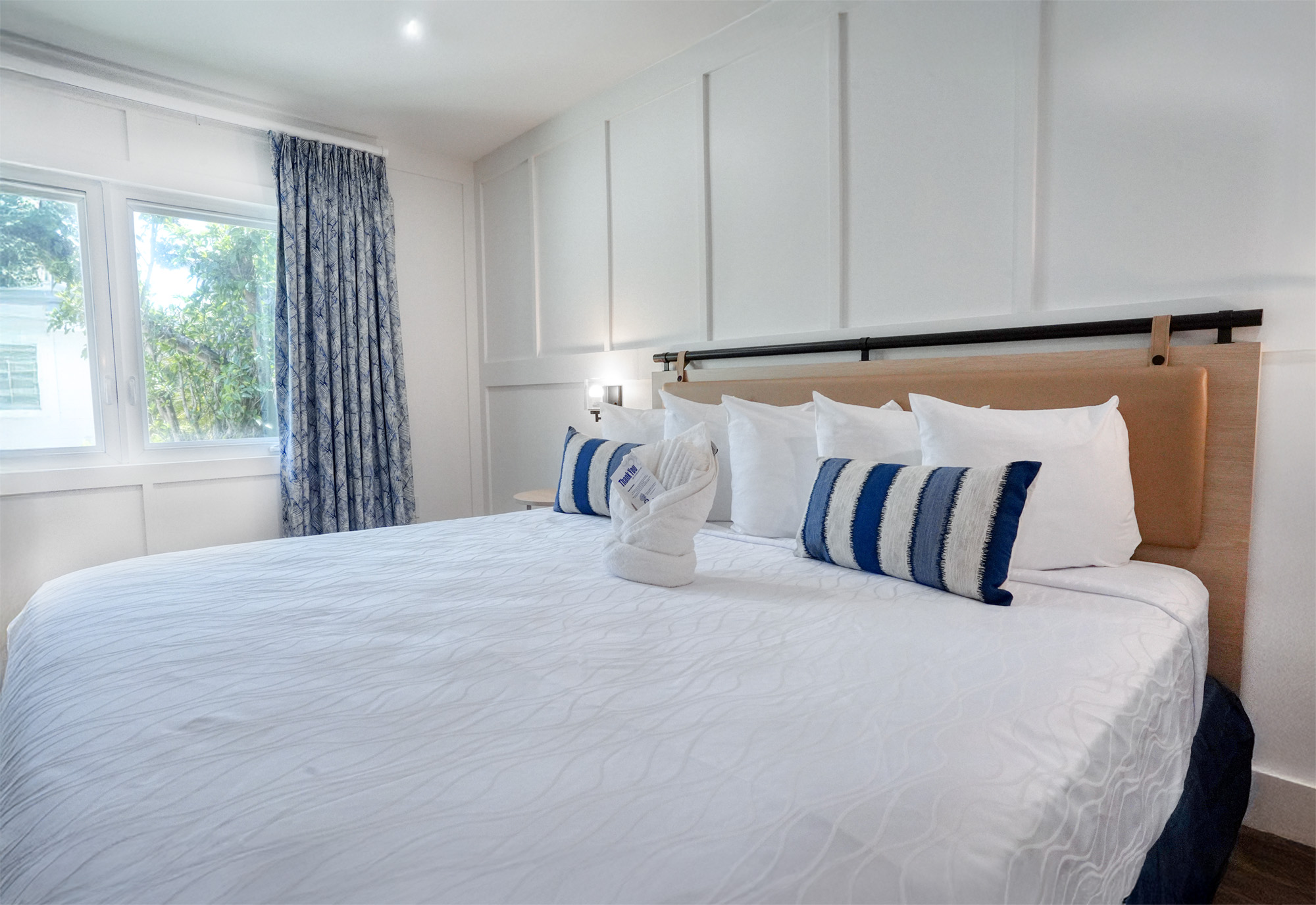 Offshore Two Bedroom - Lighthouse Island Resort