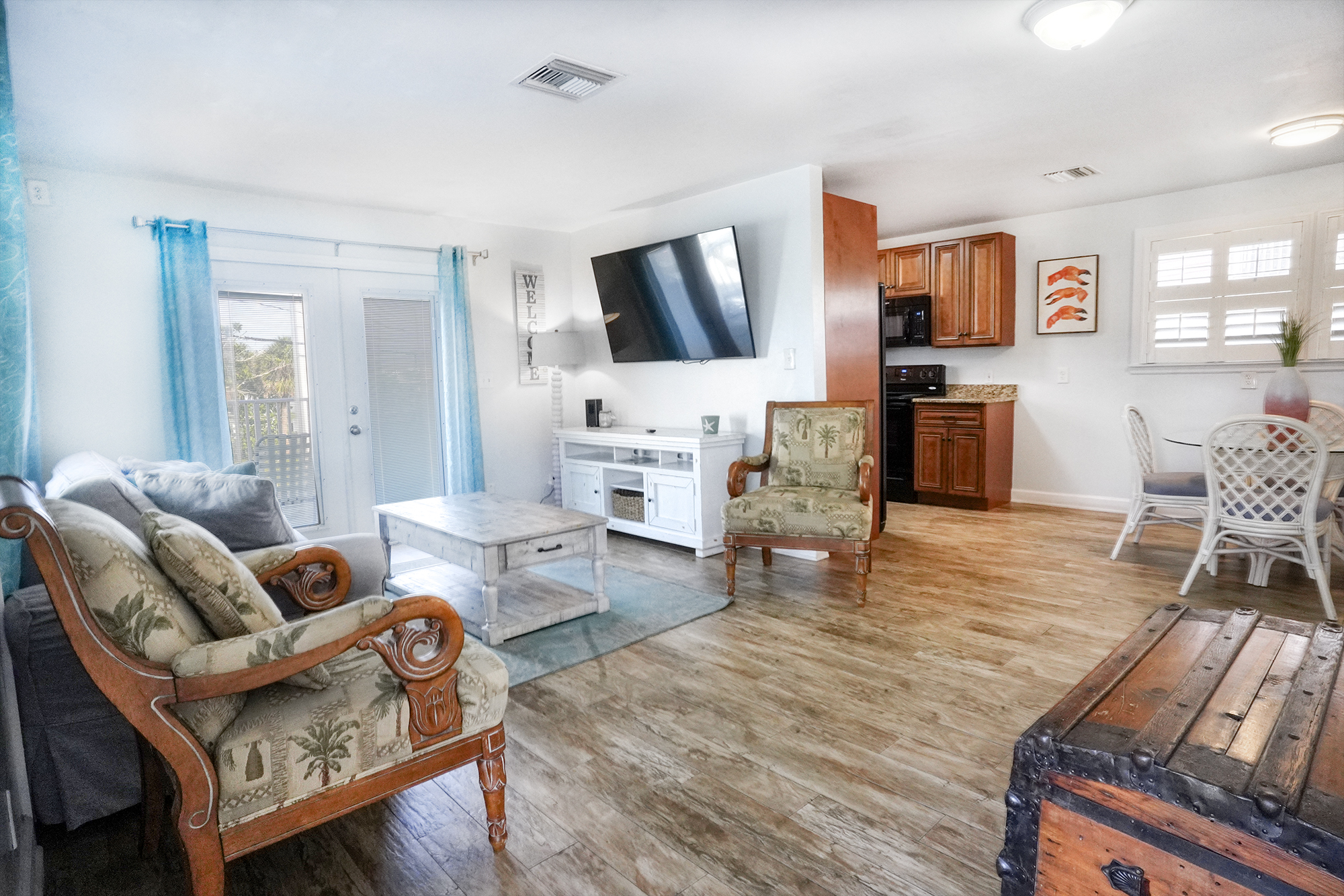 Deluxe Two Bedroom Suite - Lighthouse Island Resort